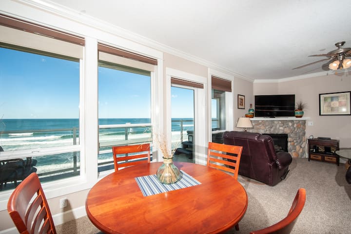 Pacific Treasure - Corner Oceanfront Condo, Wifi - Lincoln City, OR