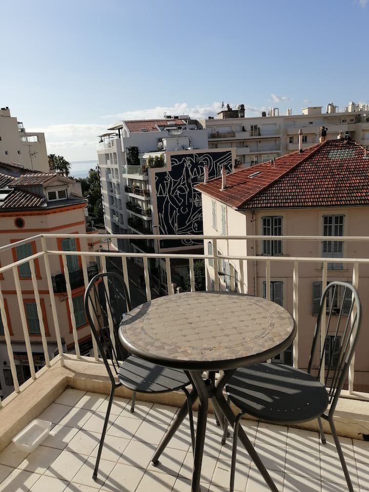 Studio Cosy Pour 2 Personnes à 2 Pas De La Mer - Cannes