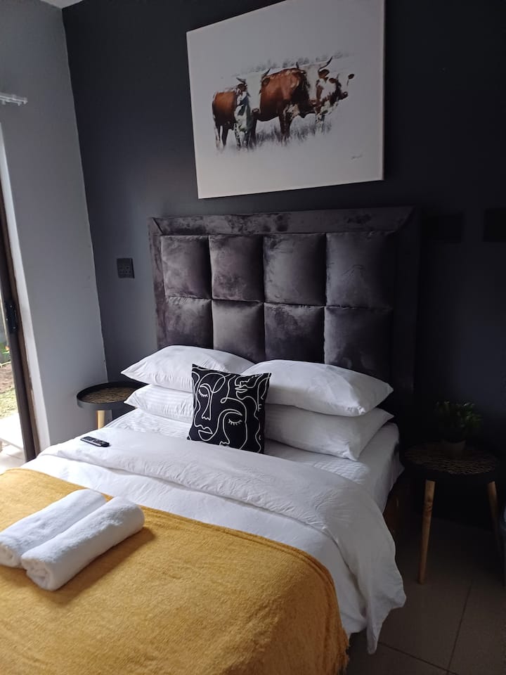 Cosy Unit Fast Internet & Netflix - Durban