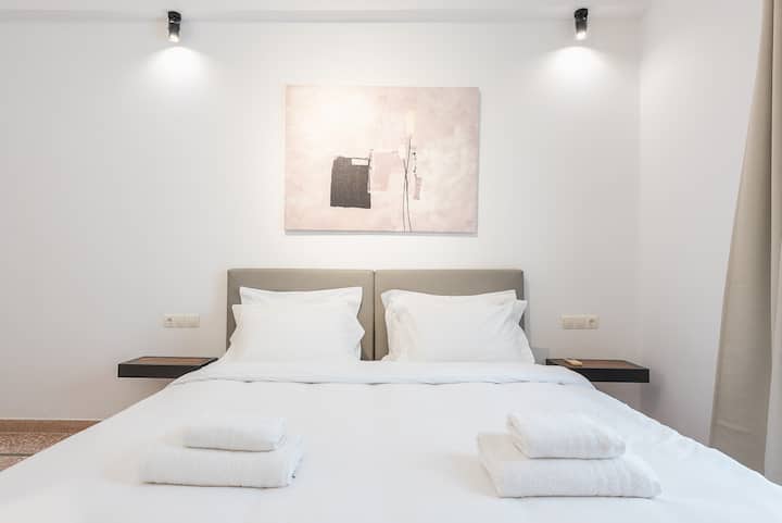 Athens Oasis 104 - Athen