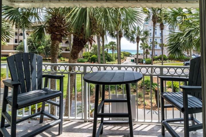 Beach View Cottage - Walk To The Beach! - Destin, FL