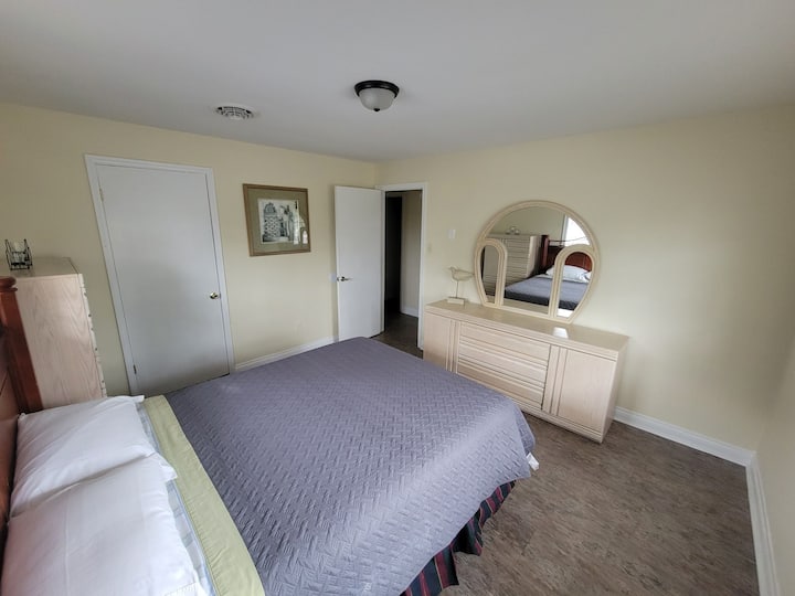 1345 2br Upstairs Apartment With Monthly Discount - 哈利法克斯