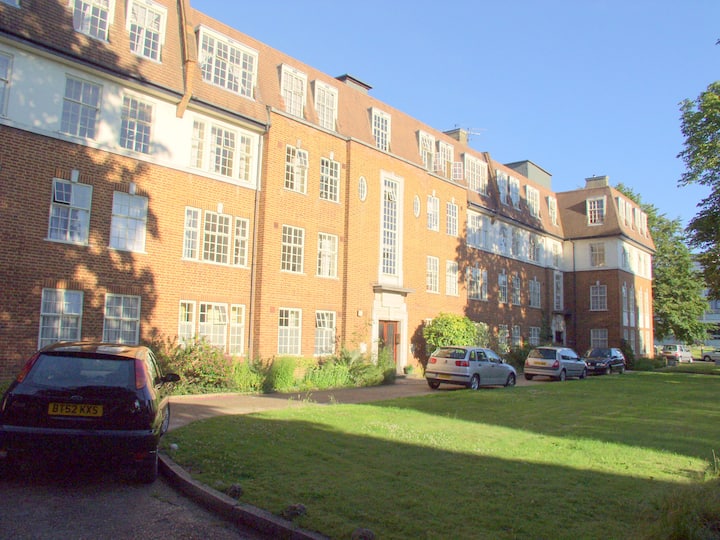 Beautiful 2-bedroom Flat In Leafy Greenwich - London