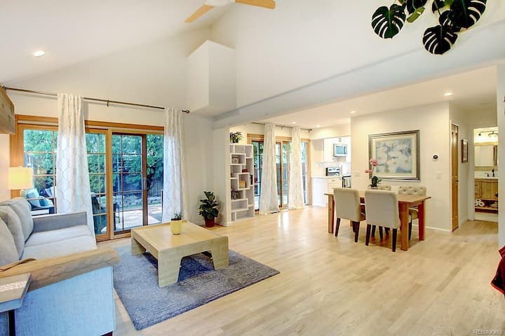 Beautiful Home In Perfect Location - Boulder, CO