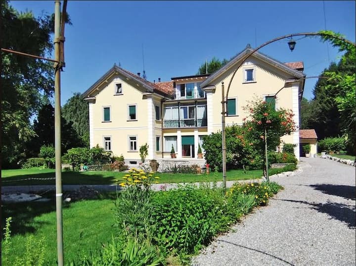 Appartamento Villa Piscina - Apartament With Pool - Varese