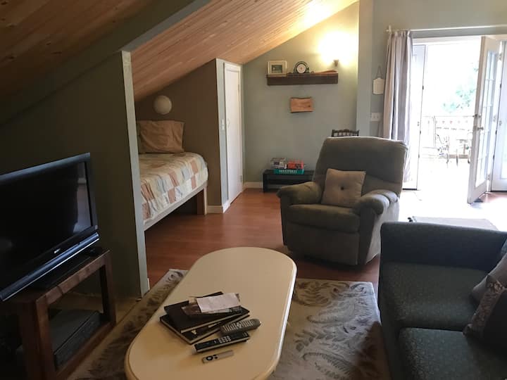 River's Rest Riverfront Property - State of Washington