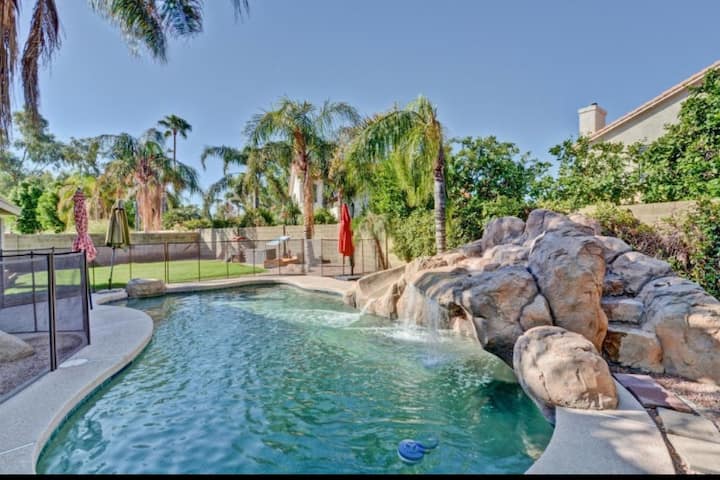 Heated Pool, Pool Table, Golf & Spring Training - Glendale