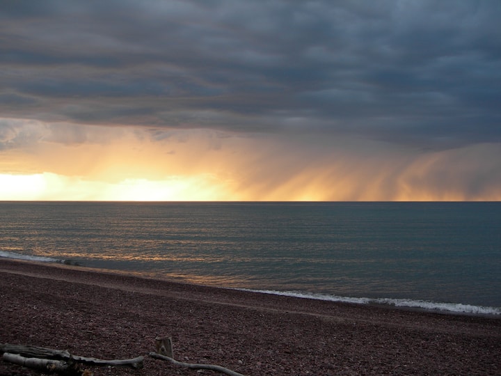 Secluded Luxury on Lake Superior - Houses for Rent in Allouez, Michigan ...