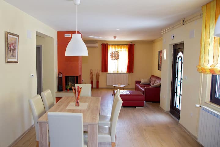 Polenta Two-bedroom Apartment - Rovinj