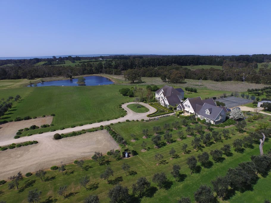 Summerfields Estate and Country House - Houses for Rent in Bittern ...