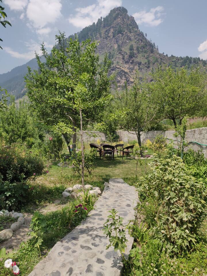 Manali Cottage Holiday Rentals - Himachal Pradesh, India | Airbnb