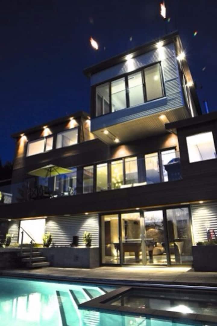 Modern Concrete House - Port Moody