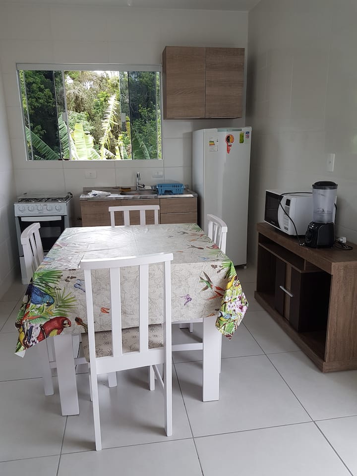 Apto Dos Fundos No Centro, Próximo De 4 Ilhas - Bombinhas