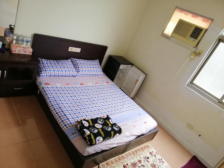 北中南斜槓(晉江寮)，獨立套房。雙人床電一度6.4元 - Taichung City
