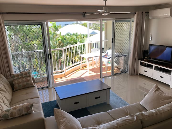 Gold Coast Broadbeach 2 Bed Apartment A/c Pool Spa -
