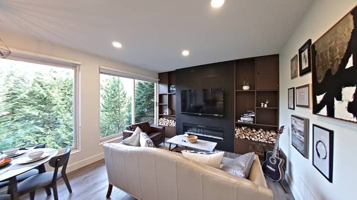 Warm And Cozy Private 2 Bedroom Suite - 威士拿