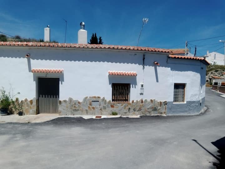 Casa Cueva En Castilléjar, Granada. - Galera
