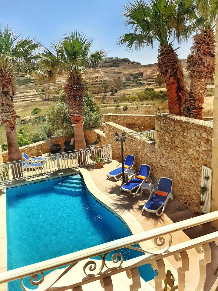 Blossom Farmhouses - Malta