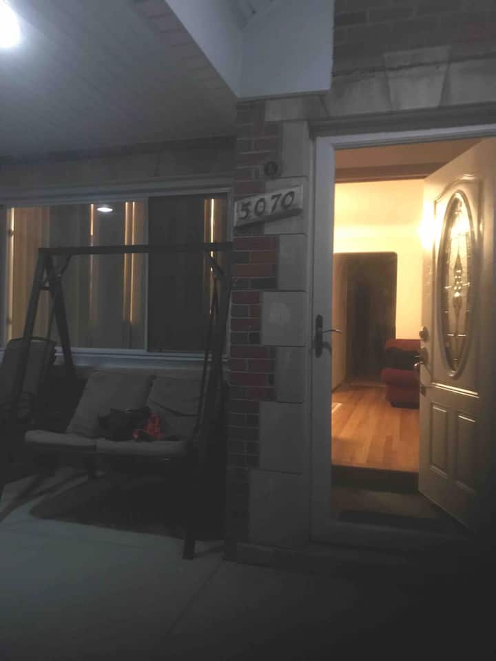Newly Remodeled Single Door Basement/loft - Dearborn, MI