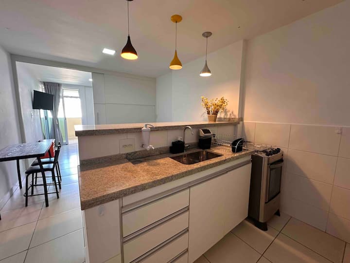 01 Quarto Com Garagem No São Mateus - Juiz de Fora