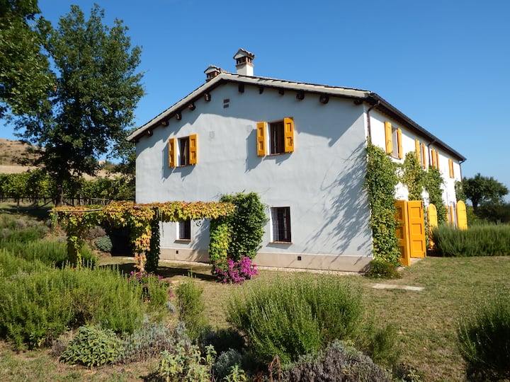 Casetta Ginestra Apartment - Emilia-Romagna
