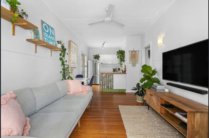 Beach Pad Close To Airport & Iconic Kirra Beach - Gold Coast
