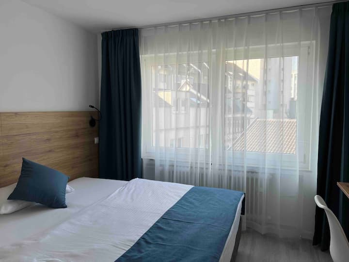 Sauberes Zimmer 01 In Bonn Zentrum - Bonn