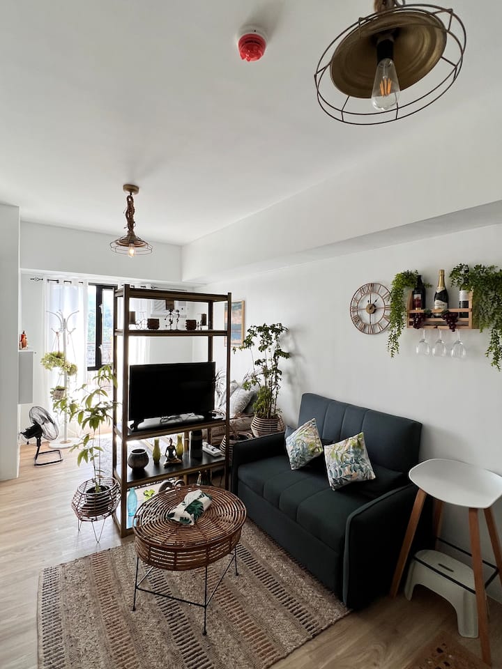 Homey Furnished Studio W/ Wi-fi, Disney+ & Netflix - Cebú