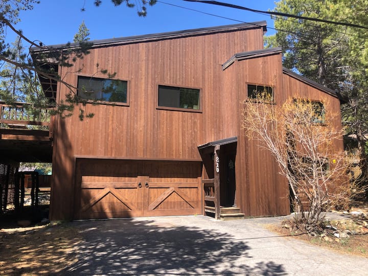 Mama’s Mountain House - Tahoe City, CA