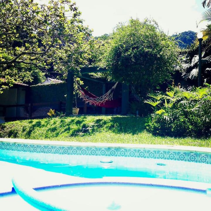 Belle Maison Dans Les Jardins Botaniques. - Copacabana
