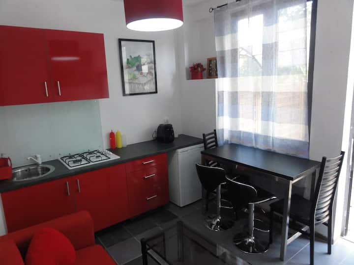Studio Meublé Rez De Jardin 26m2 - La Seyne-sur-Mer