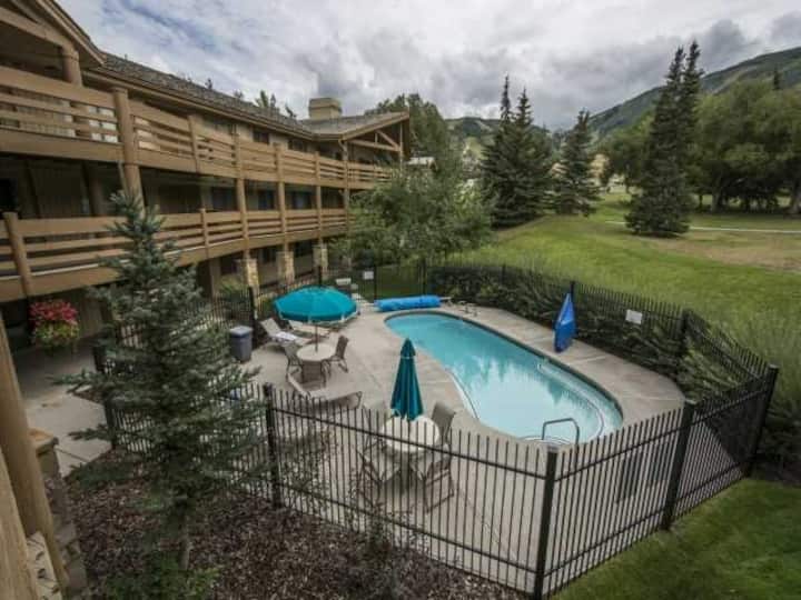 2 Bedroom/2bath Spacious  & Luxurious Condo - Park City, UT