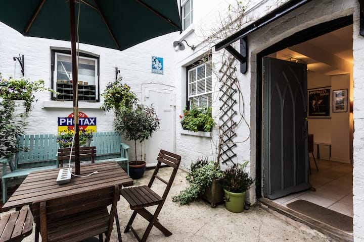Beachlands Cottage, Deal, Kent. A Hidden Gem. - Deal