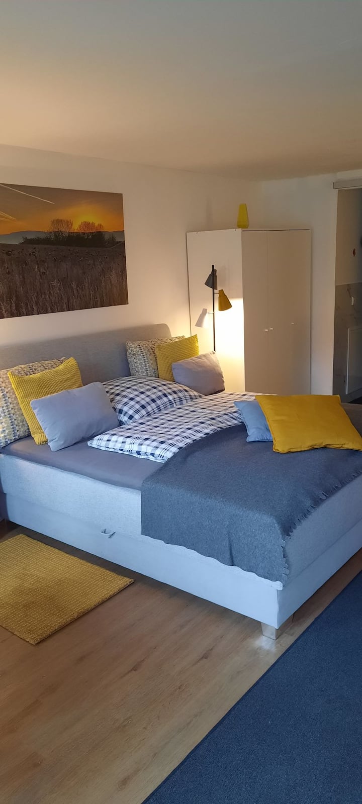 Schönes Zimmer Mit Küche, Großem Bad, Wlan Usw. - Usingen