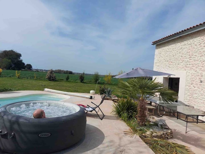 Ancienne Bergerie De 270m2 - Charente-Maritime