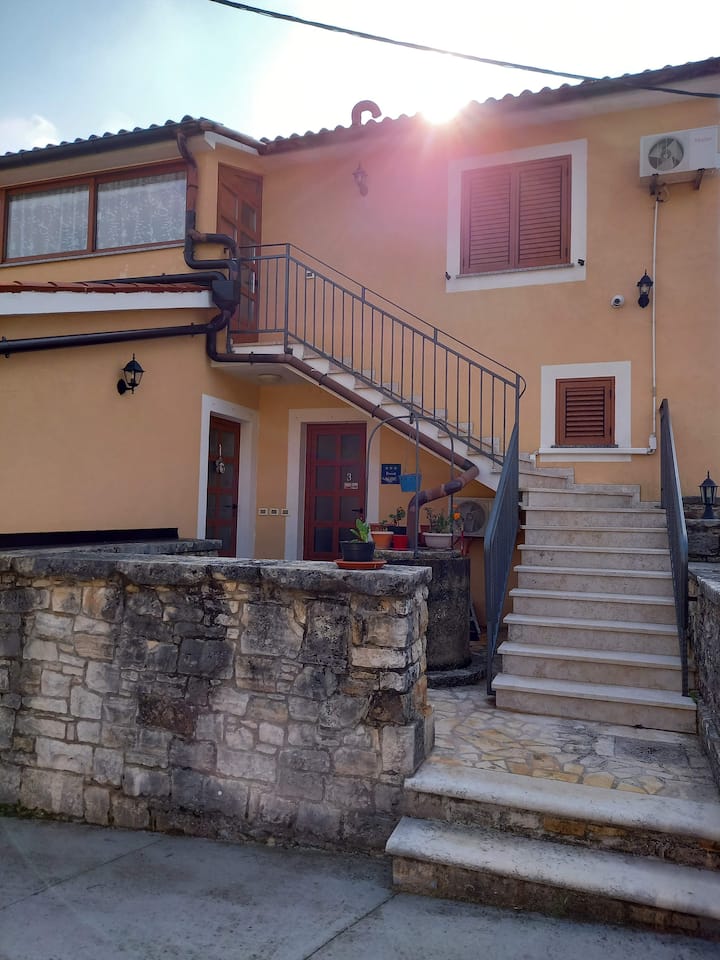 Apartman Mandriol 1 - Bale