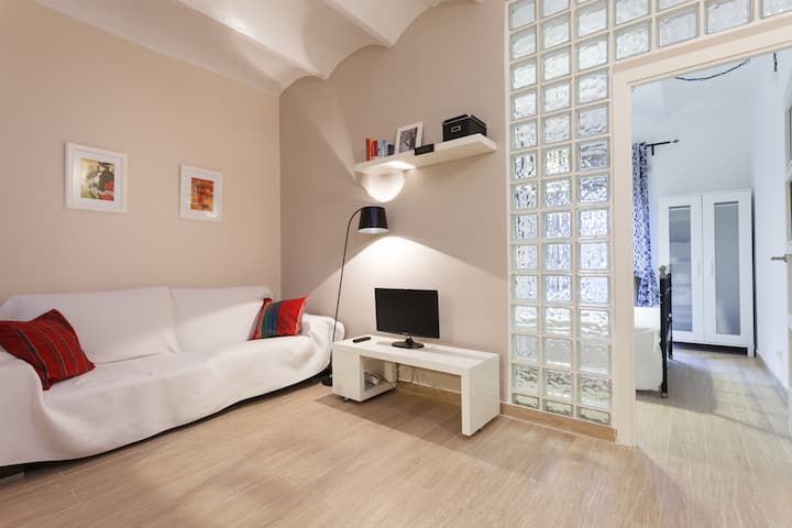 Cozy Apartment Close To Camp Nou - Barcellona
