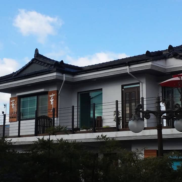 전주한옥마을 휴펜션 독채(전체) - Jeonju-si