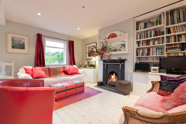 Cosy 2 Bed House In Dun Laoghaire South Dublin - Dublin