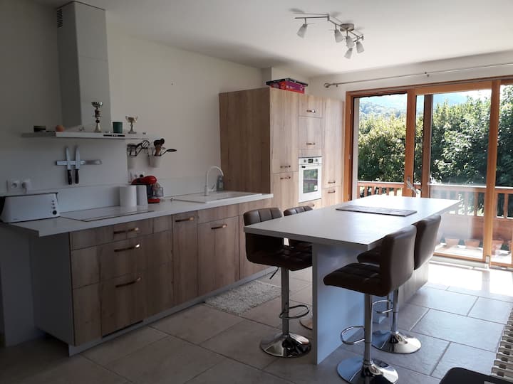 Appartement 63m2 Dans Maison - Albertville