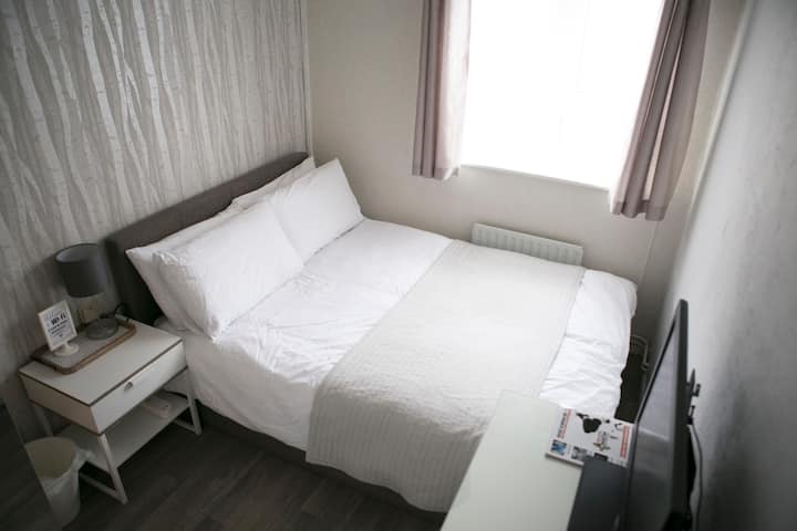 Single Room/double Bed - 伯明翰