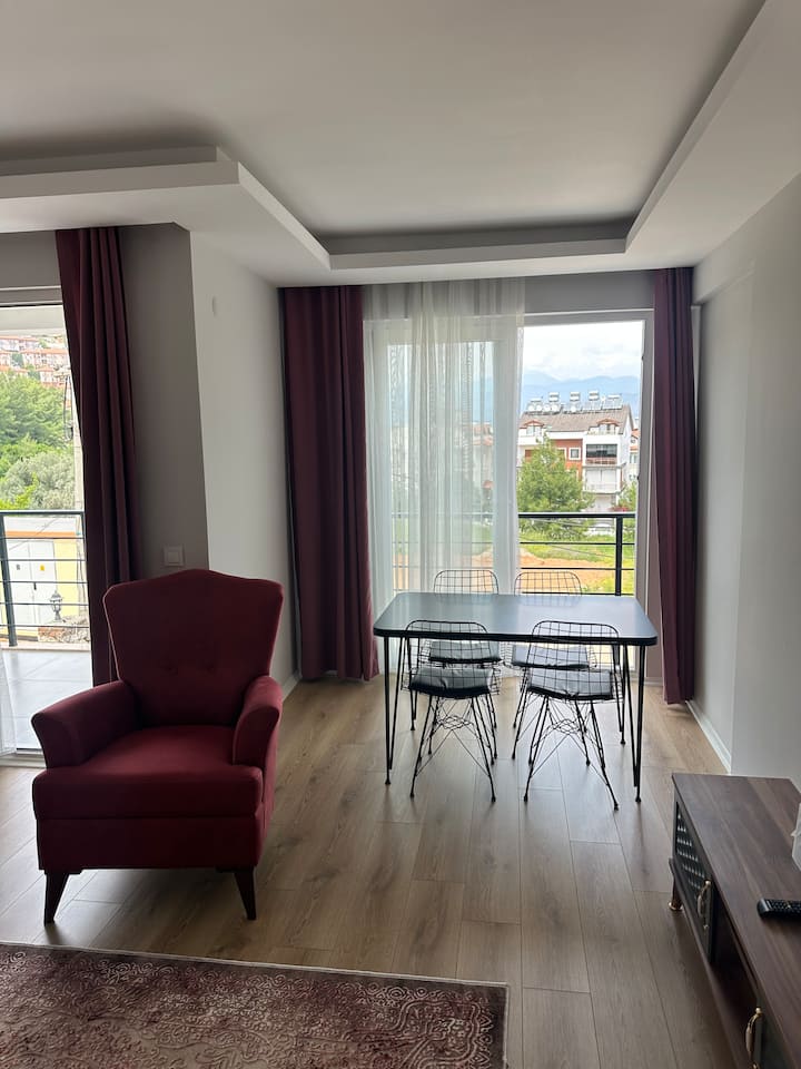 Fethiye Merkezi Konumlu 2+1 Balkonlu Daireler - Ölüdeniz
