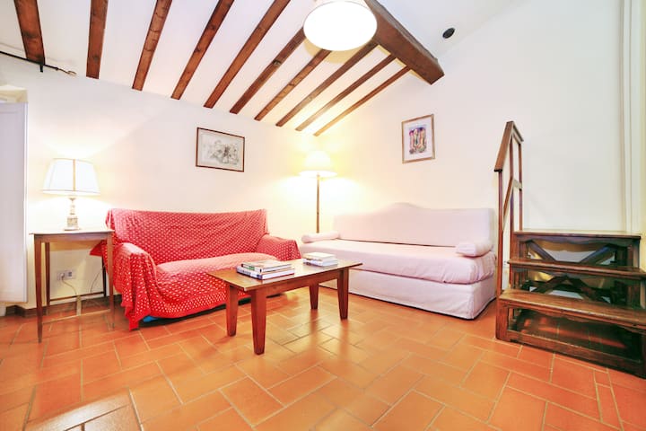 Newly Renovated, Charming One Bedroom Apartment - Florenz