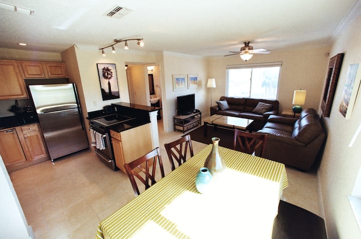 Parkside Condominiums St. Petes - ガルフポート, FL