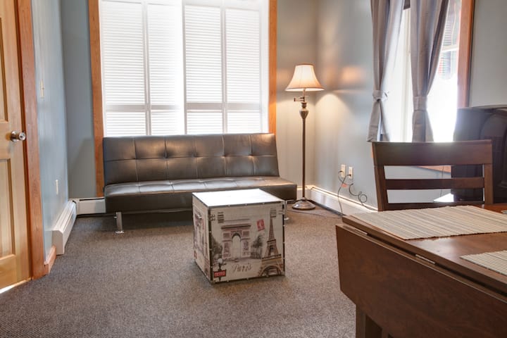 Catskill Mtn Historic Bakery Suites - Margaretville, NY