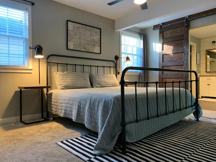 Franklin Home On A Quiet Street! - Franklin, TN