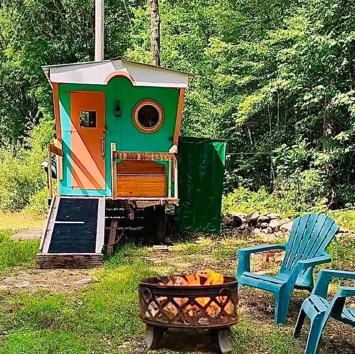 Off The Grid In Surry Nh - Keene