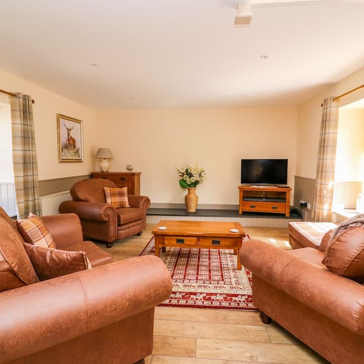 Perfect Holiday Base In West Wales With Hot Tub - Ceredigion