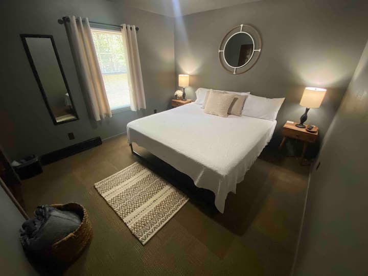 Tranquil Apartment, Conveniently Located - Rolla, MO