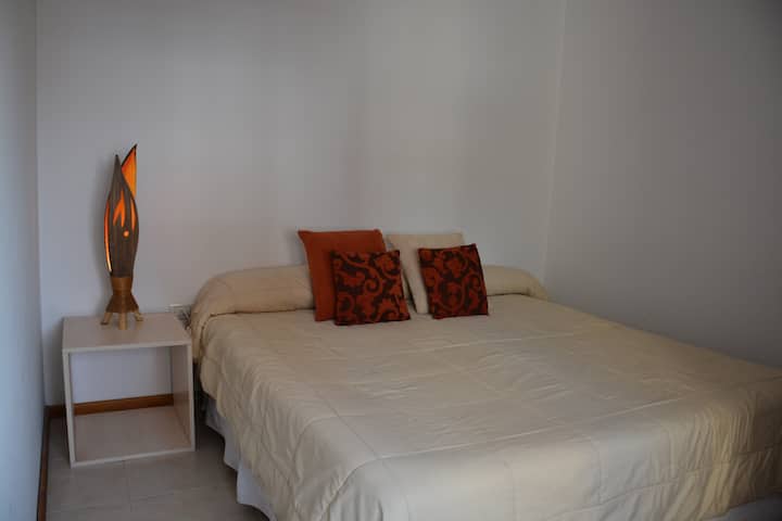 Departamento Céntrico Con Cochera - Río Cuarto